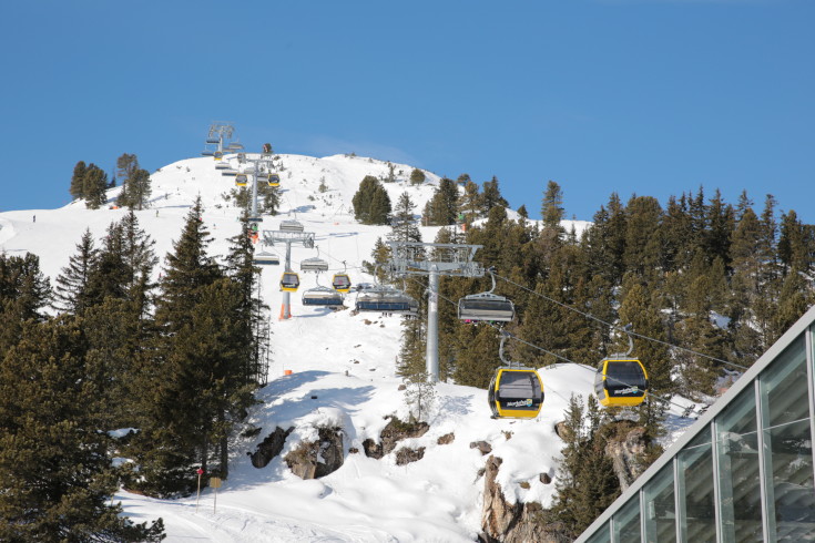 オーストリア・アルプスのスキーリゾート――映像・写真撮影のロケ地