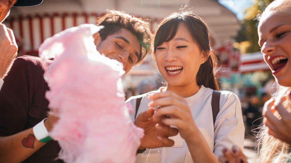 Candy Commercial Casting Call for a Lead Role (Pay is $2,000 + $800/Day ...