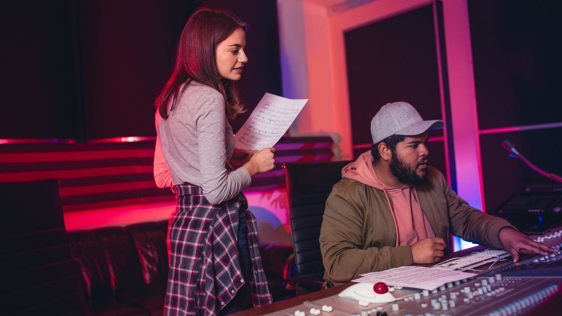 How To Apply for a Music Studio Internship | Project Casting