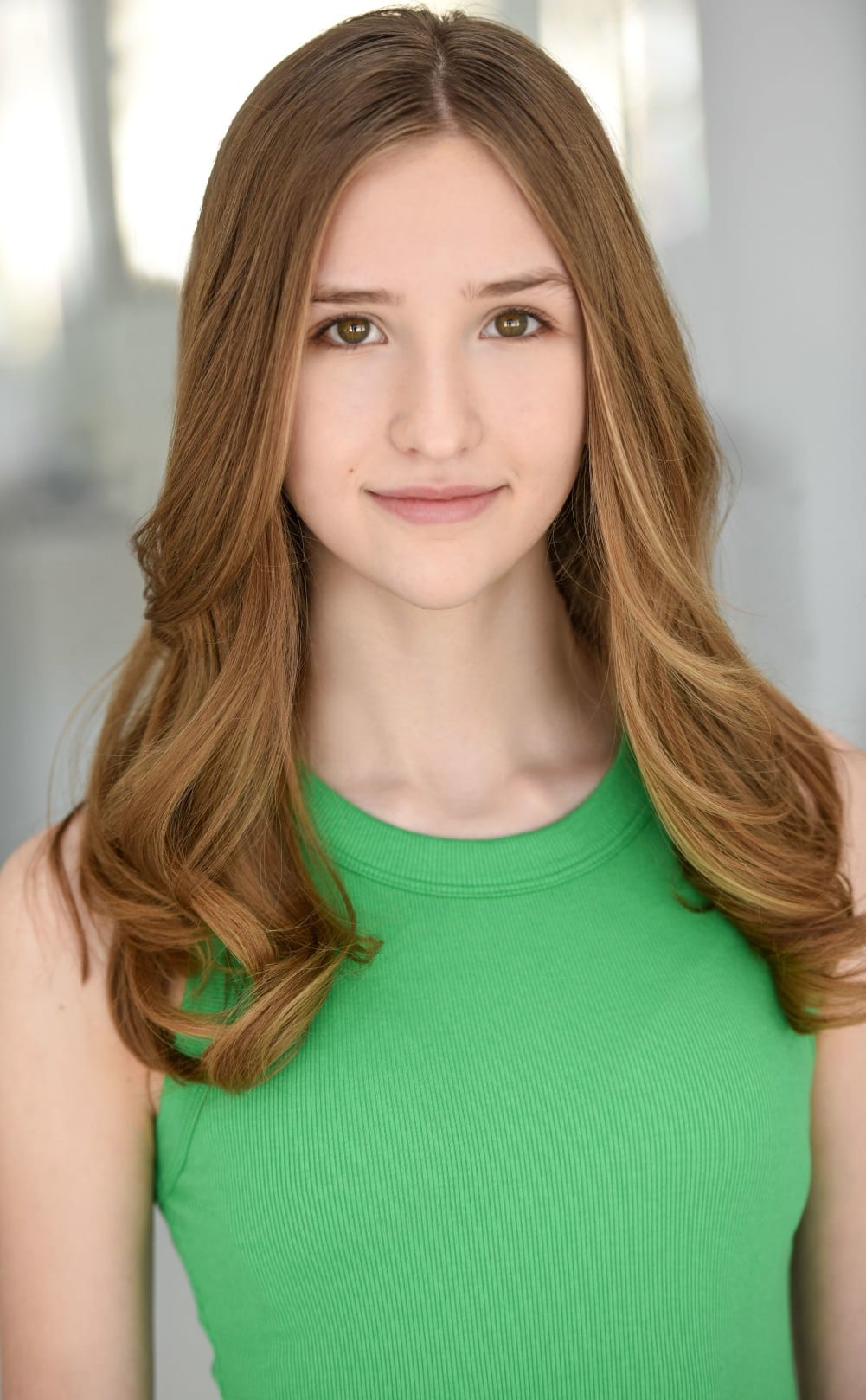 Violet Saxton - Professional Profile, Photos, and Videos on Project Casting