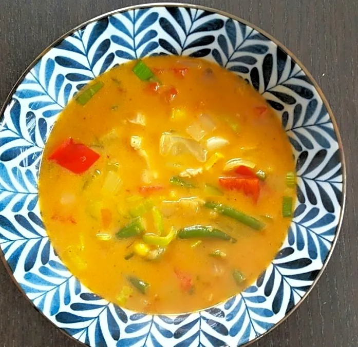 Spicy rød karrysuppe - Opskrift på Spicy rød karrysuppe - Maduniverset.dk