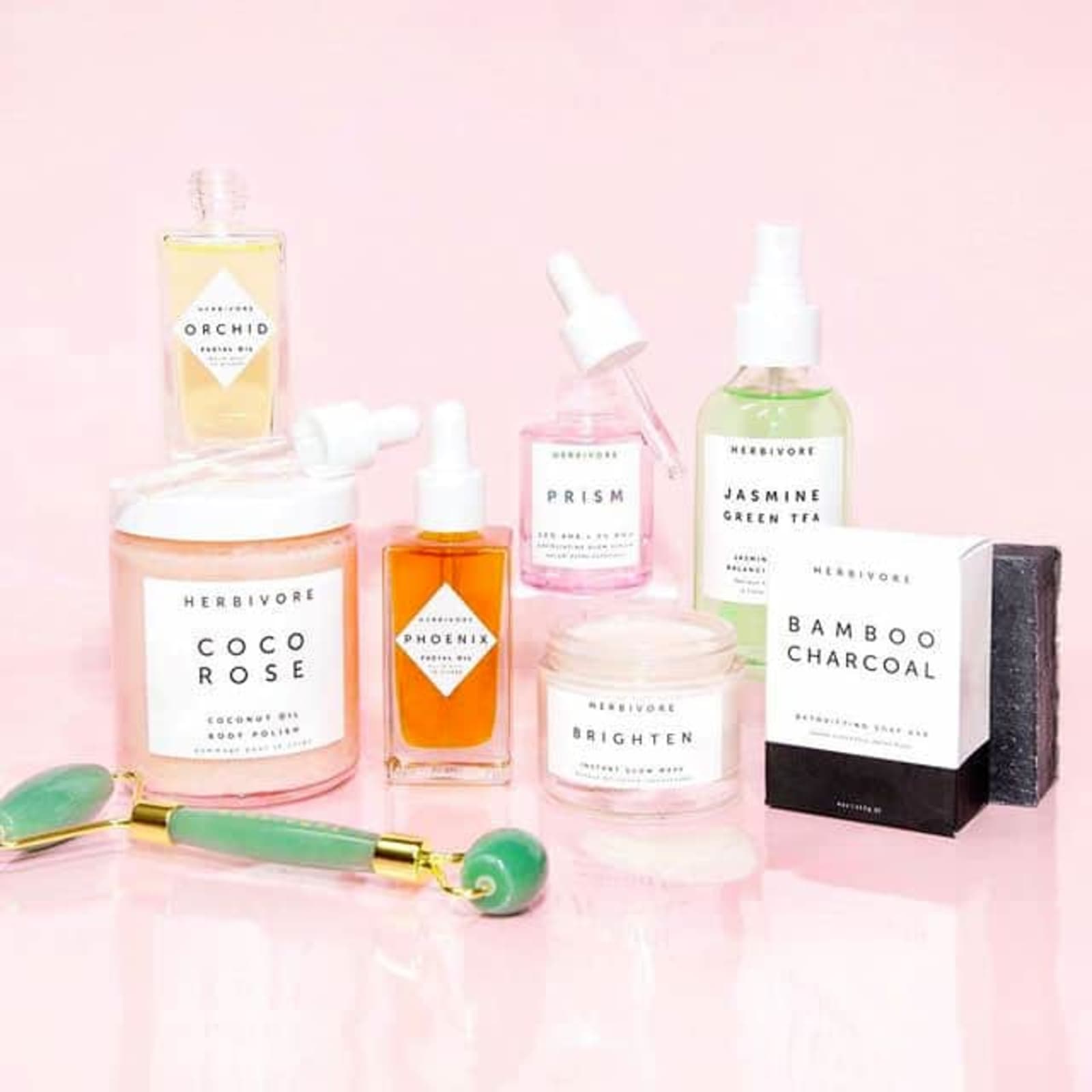 Herbivore Botanicals Logo Plant Powered, Clinically Effective Skincare