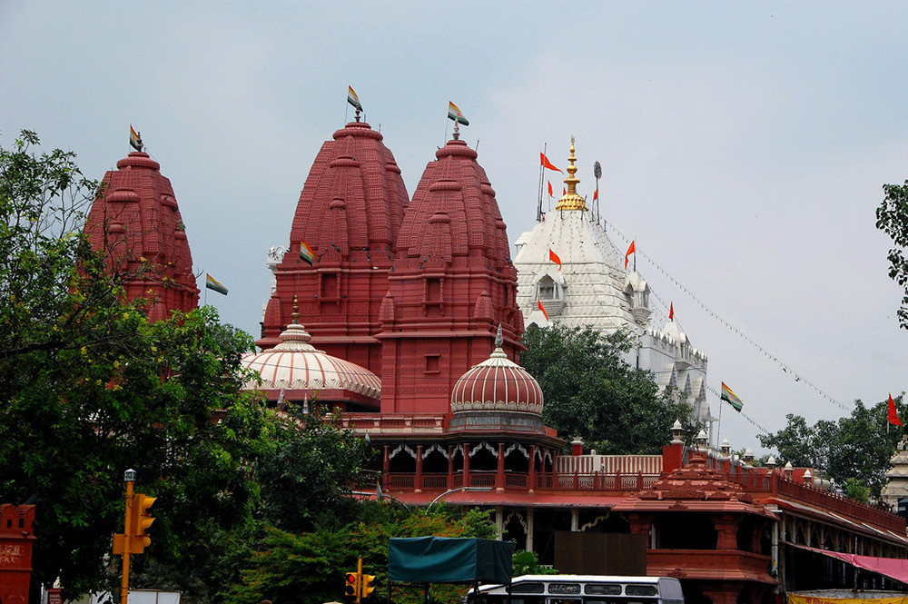 Located Bang Opposite The Red Fort, Here's All About Shri Digambar Jain ...
