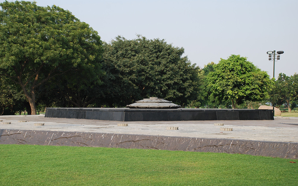 India's Legendary & Visionary Prime Minister, Veer Bhumi Stands As Tribute To Rajiv Gandhi