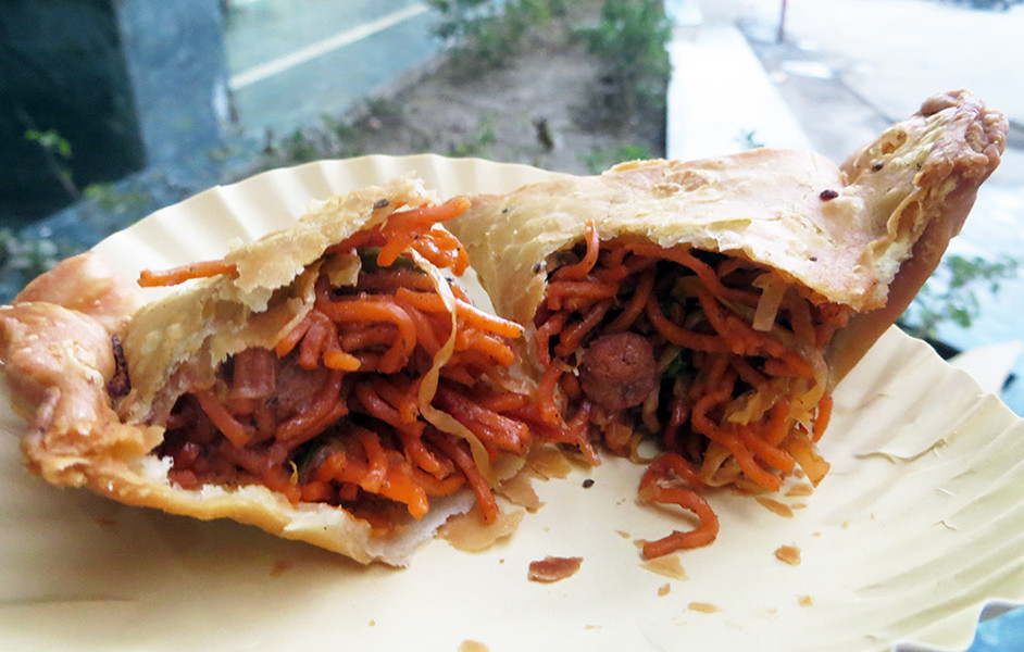 Pizza, Chocolate & Even Paan Samosa: 9 Most Quirky Samosas & Where To ...