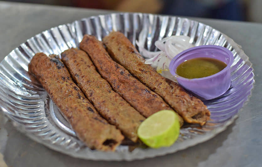 From Kakori Kebabs To Mutton Burra - 5 Delicious Dishes To Try At Aap ...