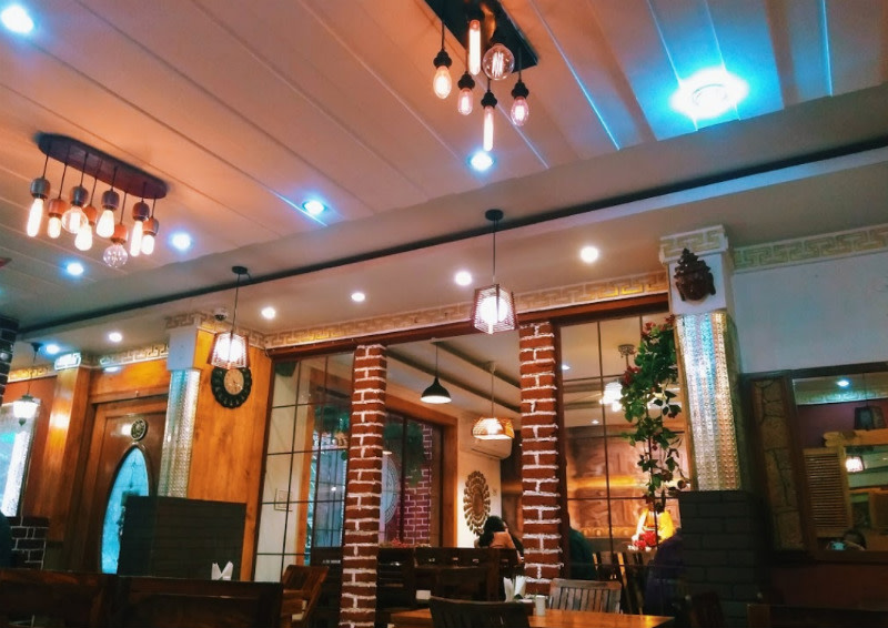 6 Best Cafes In Majnu Ka Tilla From Ama To Kham's, You All Need To ...