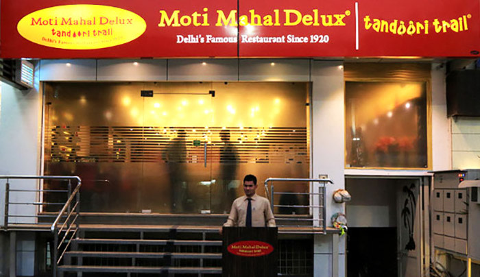 9 Most Iconic Eateries Delhiites Have Loved For Generations That Are ...