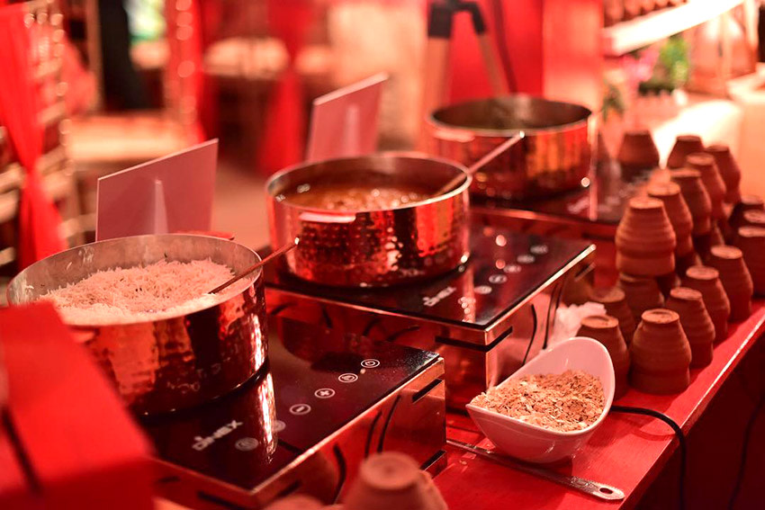 14 Best Caterers In Delhi That Dish Out Scrumptious Meals To Make Your ...