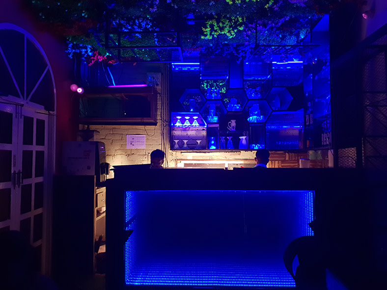 5 Most Quirky & Themed Places In Hudson Lane That Prove Why It's A ...