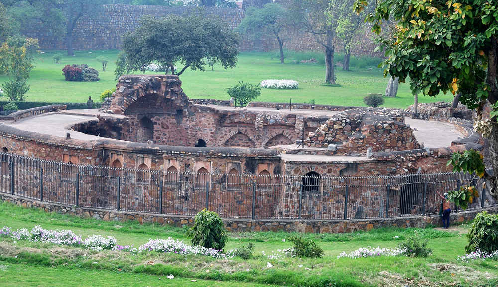 11 Offbeat & Breathtaking Photowalks To Explore In Delhi