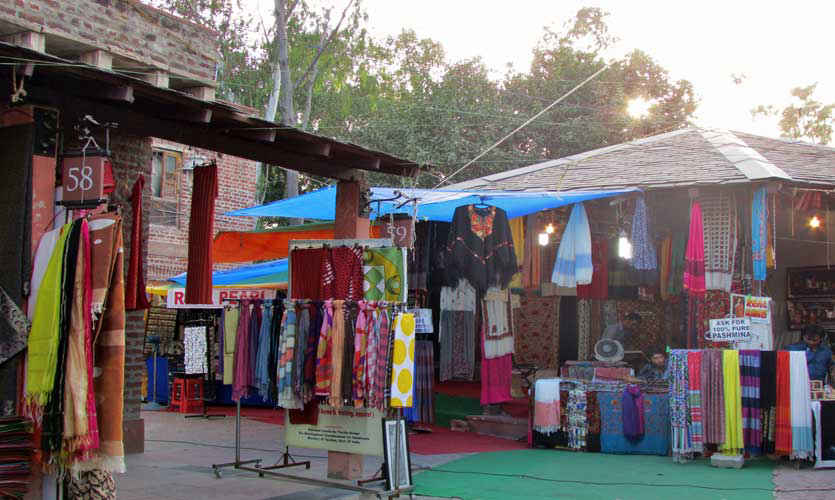4 Best Flea Markets In Delhi Where You Can Score Trendy & Cool Stuff ...