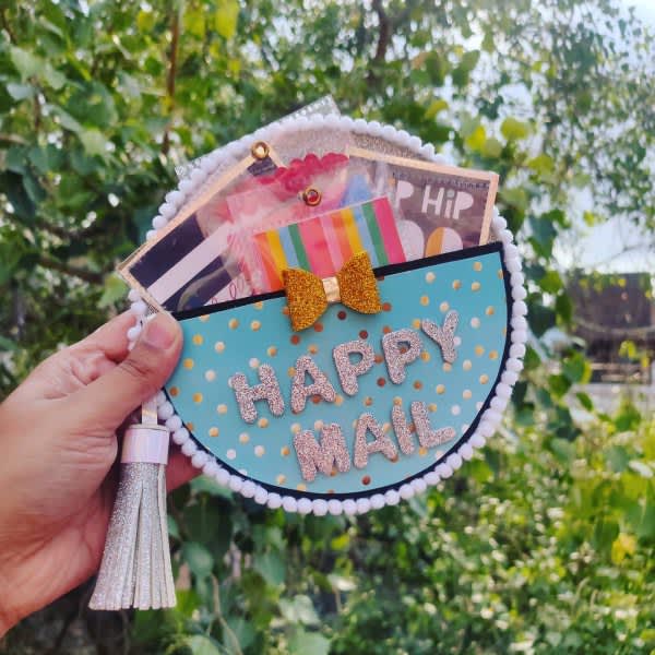 8 Insta Stores For Customised Gifts Under Rs 1,000 | So Delhi