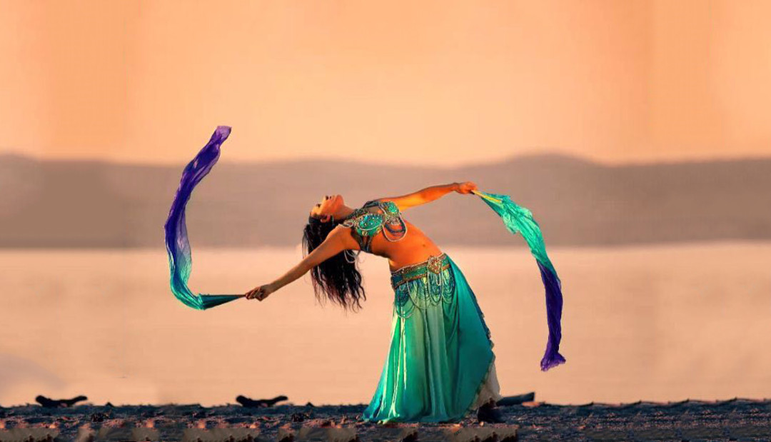 Come For The Delirious Belly Dance Night @ Baris | So Delhi