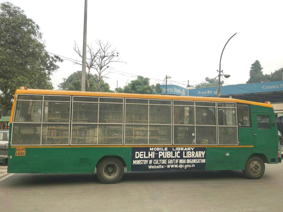 Delhi’s Mobile Library Covers 70 Localities! | So Delhi