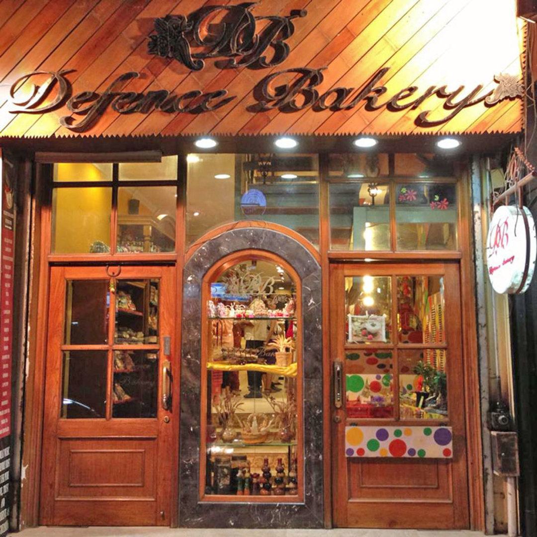 Defence Bakery Opens New Outlet In CP | So Delhi