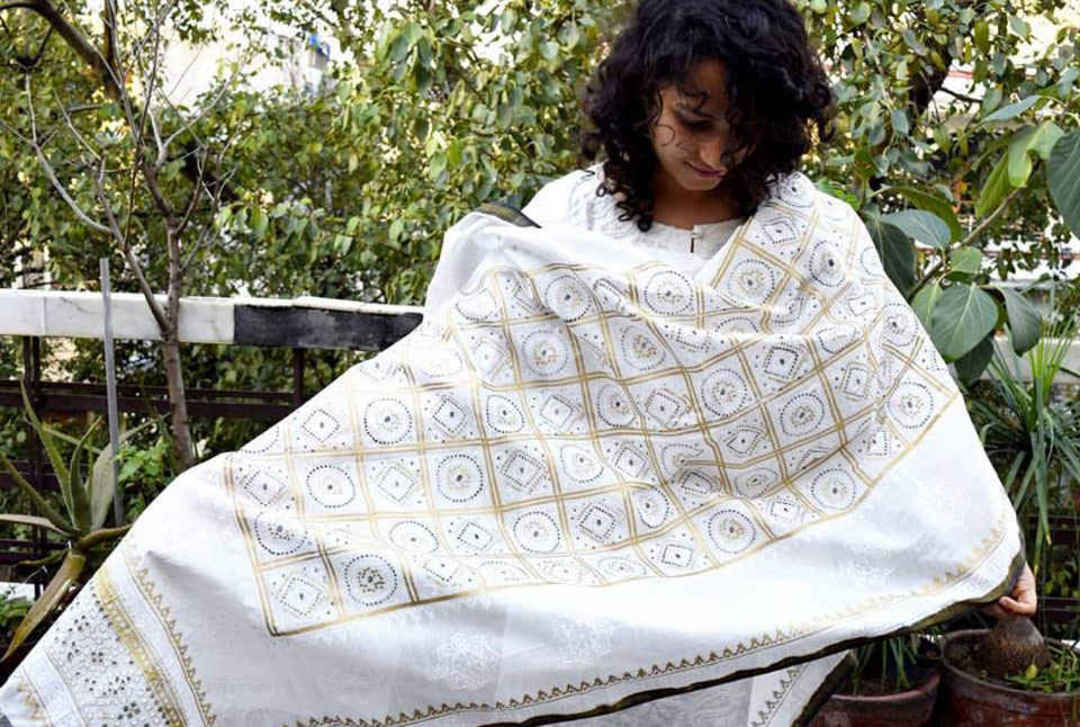 Desi Patakha Houses Great Phulkaris, Kanthas & Dupattas | So Delhi