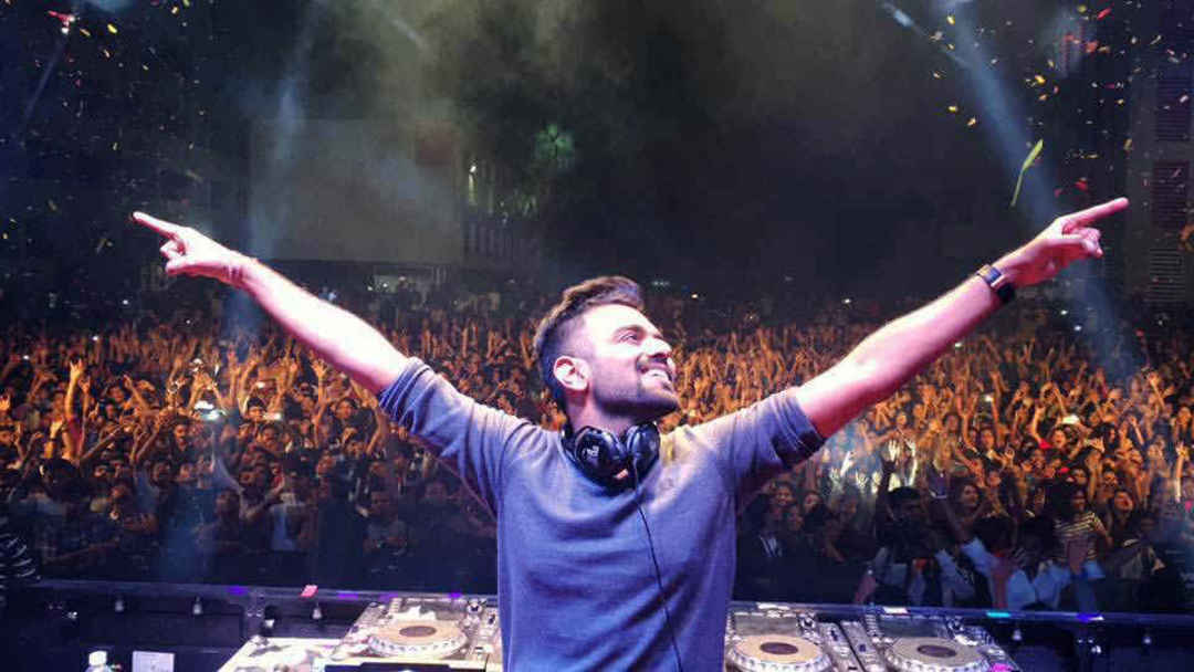 The King of Mashups is Gonna Be Playing @ Hybrid, Janpath | So Delhi