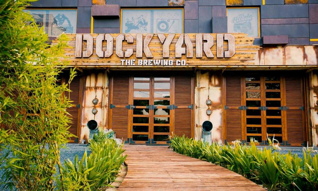 5 Reasons To Visit Dockyard - The Brewing Co. In Gurgaon | So Delhi