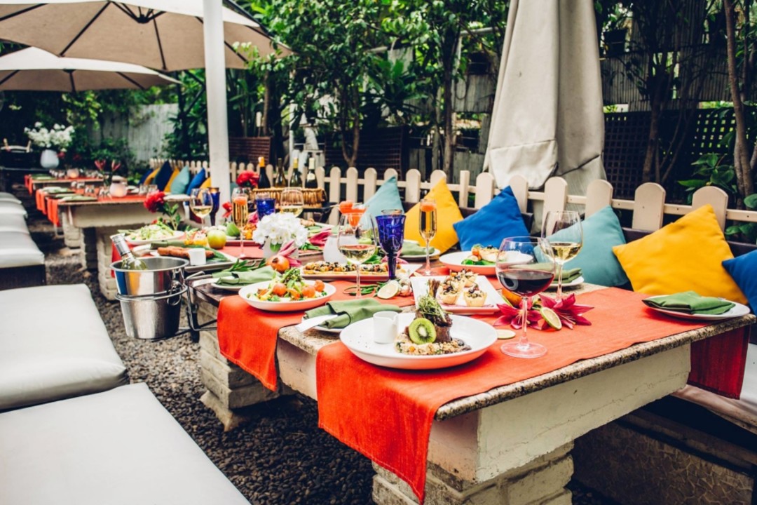Best Places To Check Out For Drunch In Delhi | So Delhi