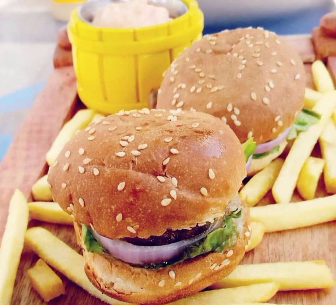 Selfie Swag Cafe Is Here With Their Delicious Menu | So Delhi