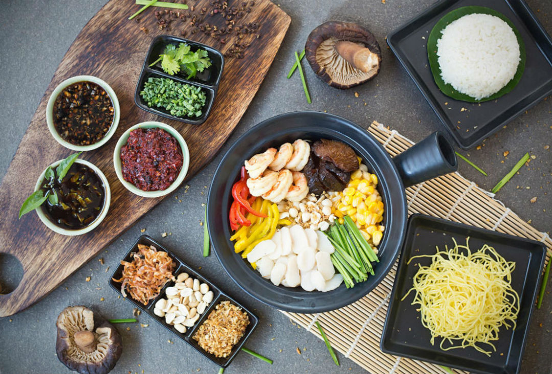 Order The Yummiest Chinese, Japanese & Thai Food @ Enoki | So Delhi