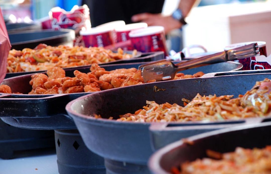 Confused Desi Food Concert At Dhyan Chand National Stadium, India Gate ...
