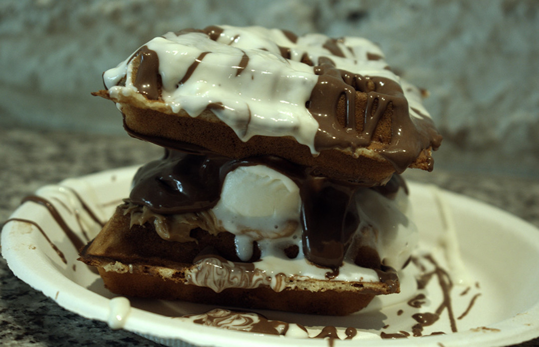 4 Divine Waffles To Try @ Waffle Chowk | So Delhi