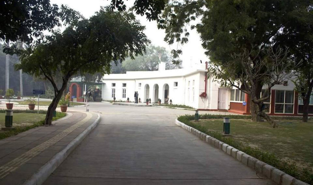 All About The Stately Vijay Ghat | So Delhi