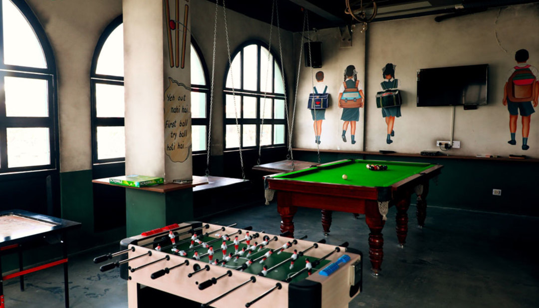 Check Out This School-Themed Newbie Bar: The Classroom | So Delhi