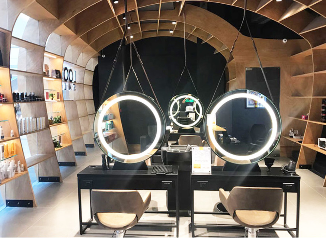 Complimentary Services Worth Rs 2,000 @ Looks Salon | So Delhi