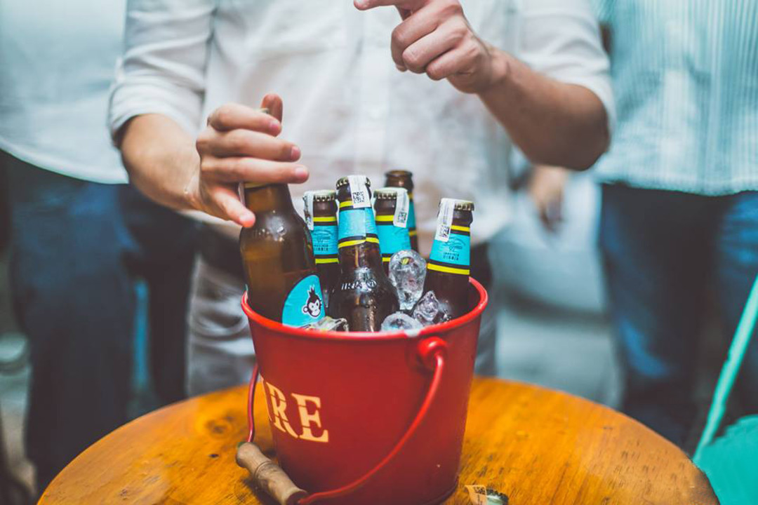 Unlimited Beer For 100 Bucks @ Ministry Of Beer | So Delhi