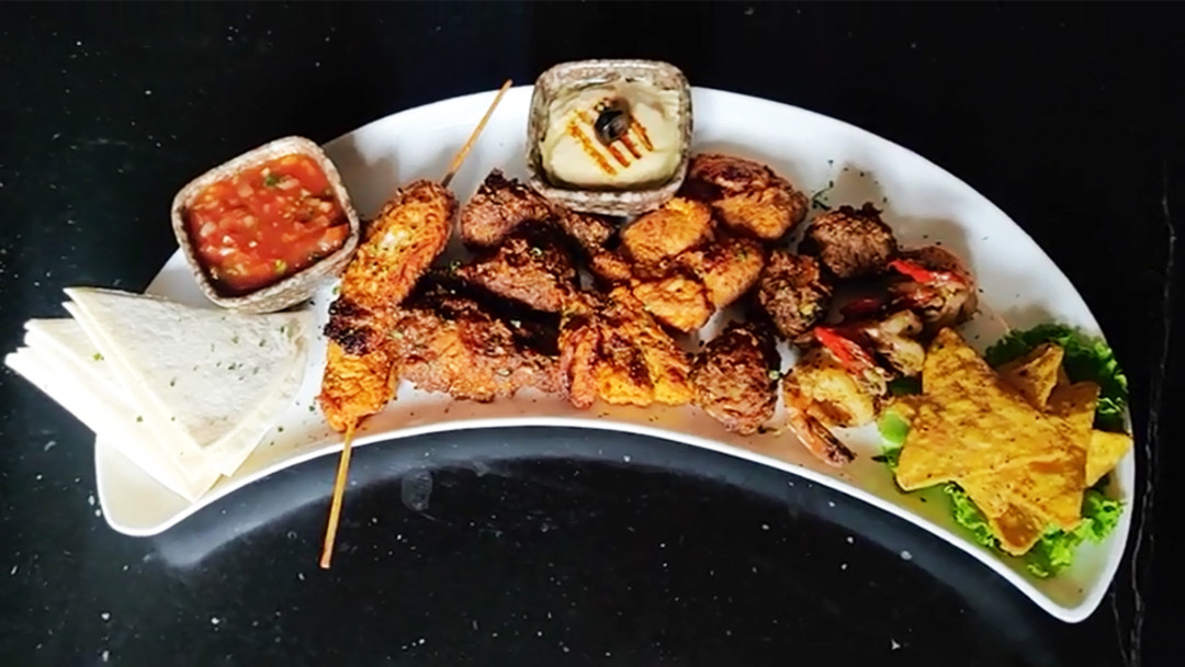 Station Bar In CP, Delhi For Mix Meat Platter | So Delhi