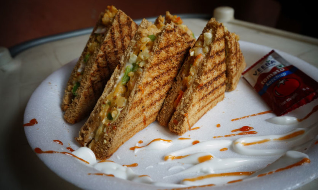 Mumbai Masala Sandwich @ 4th Street Cafe, Preet Vihar | So Delhi