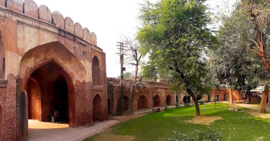 Kashmiri Gate In Old Delhi - A Mughal Architecture | So Delhi