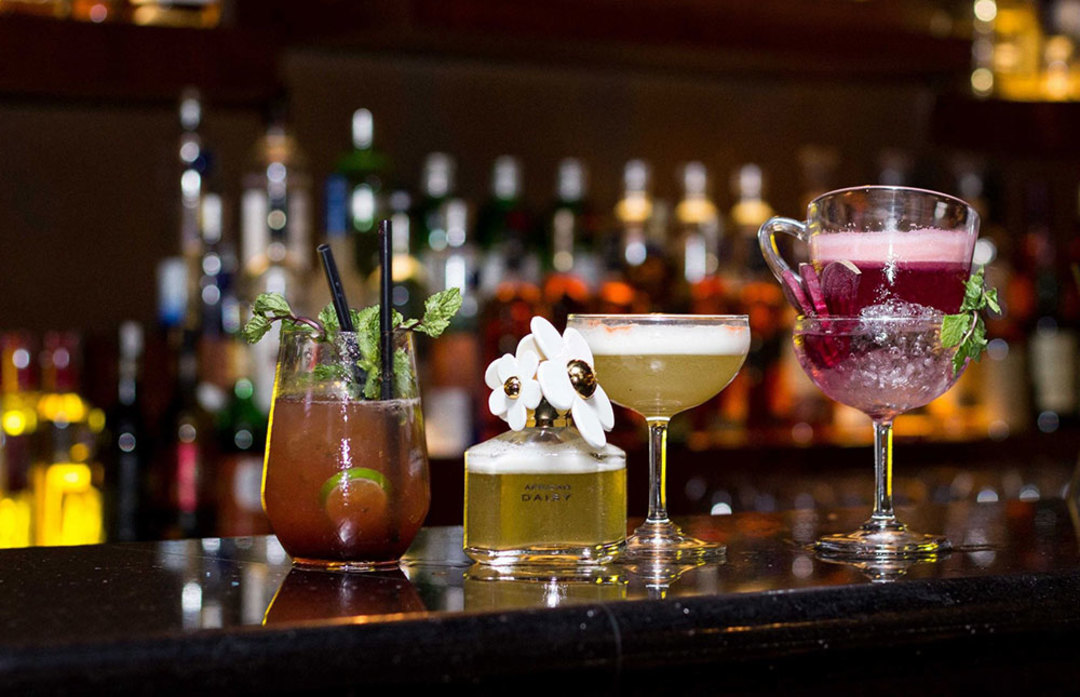 Food Review of Niche Bar & Lounge, CP | So Delhi