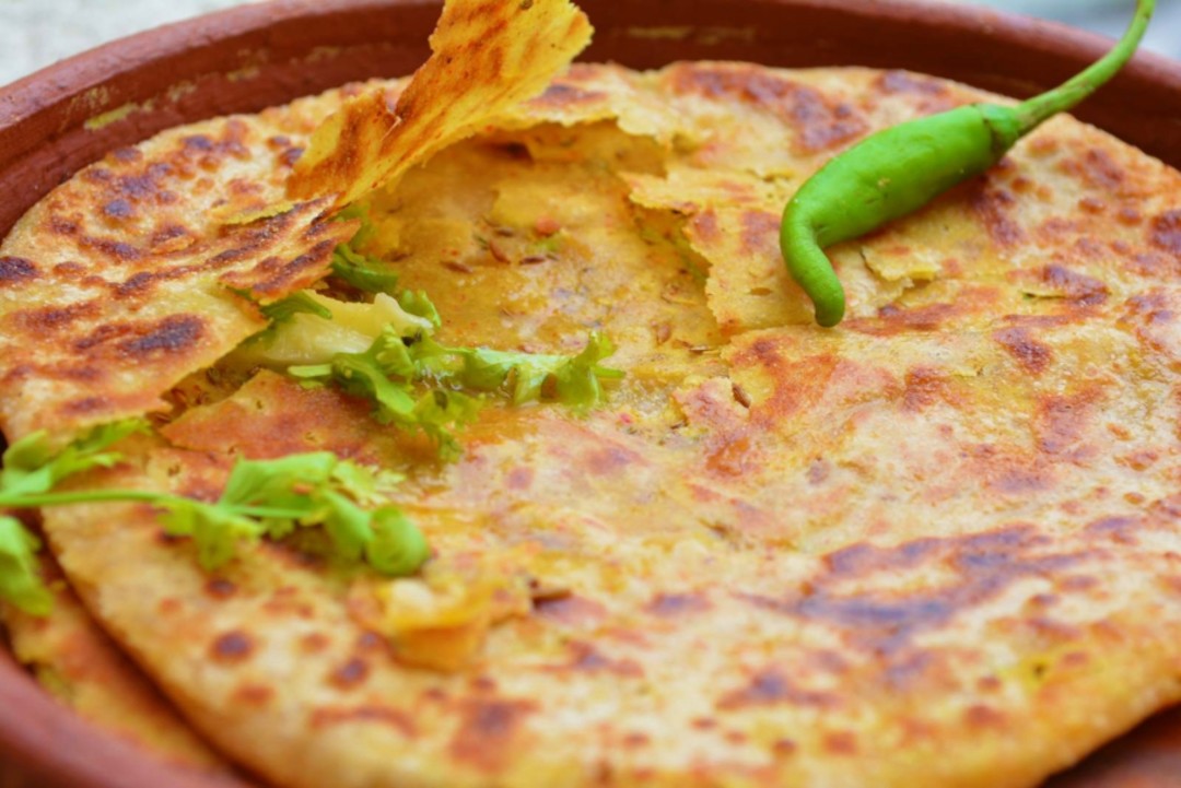 Find 25+ Paratha Varieties HERE In Malviya Nagar | So Delhi
