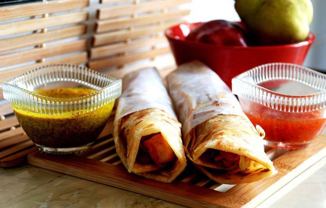 Over 50 Variety of Rolls @ Rolls King, NSP | So Delhi