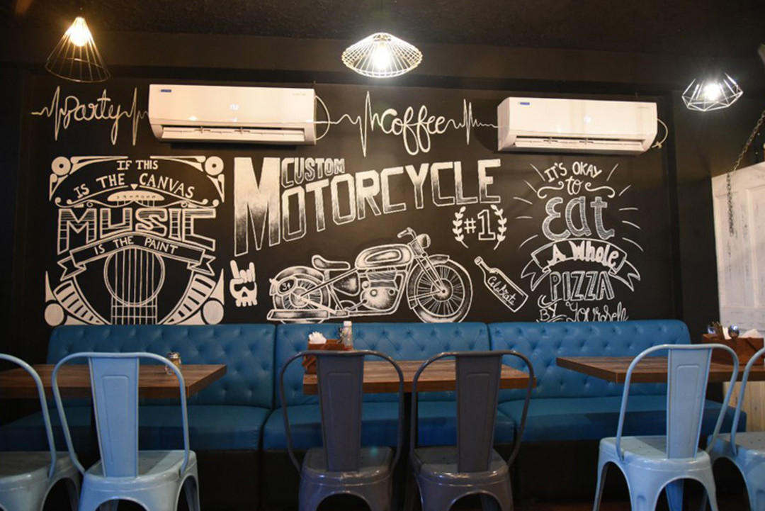 Check Out Newbie Rustic Cafe In Satya Niketan | So Delhi