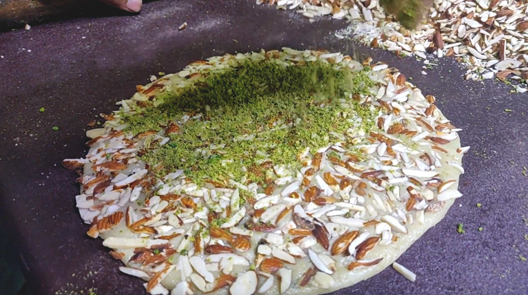 Haji Nadeem Shahi Sheermal, Jama Masjid In Delhi | So Delhi
