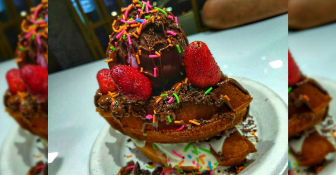 Try This New Waffle @ The Waffle Factory | So Delhi