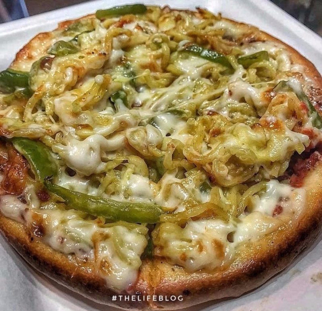 Check Out The Maggi Pizza HERE In Malviya Nagar | So Delhi