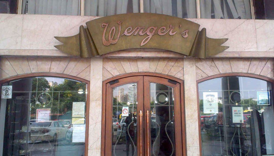 Food Review of Wenger's in CP | So Delhi