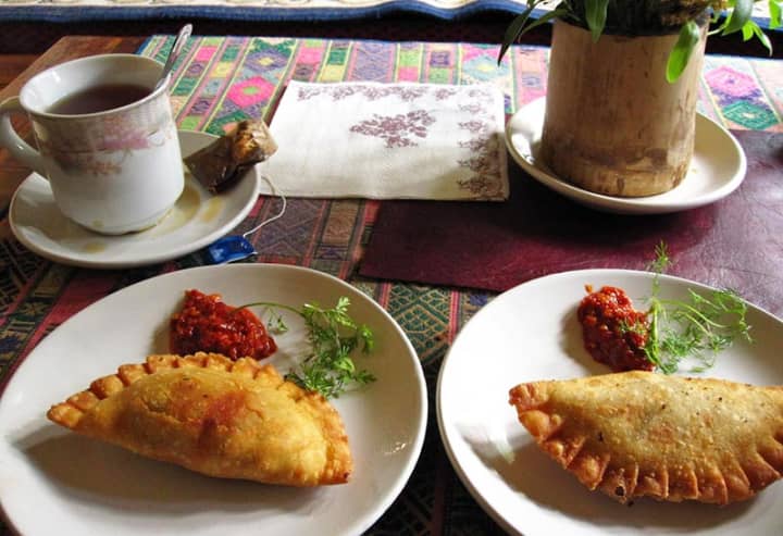 5 Best Places In Leh Serving Authentic Tibetan Delicacies | So Leh