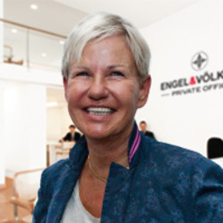 Helga Van Deijzen - Real Estate Agent - Engel & Völkers
