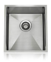 Julien 306001 Wave Contemporary Faucet With Dual Spray Head