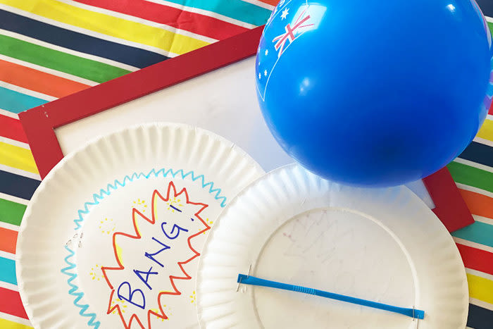 Hand Paddle Balloon Toss - QiDZ