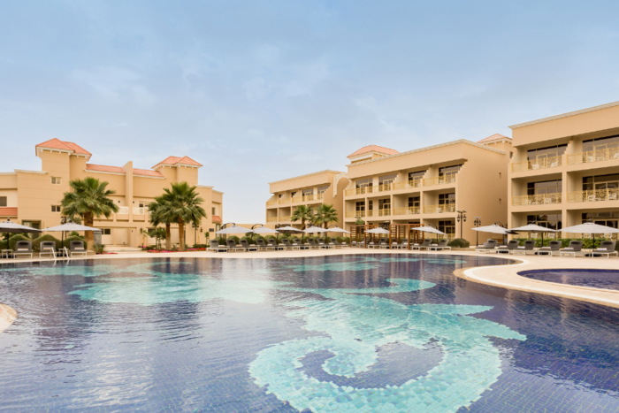 Pool Day & Dining at Radisson Riyadh - QiDZ