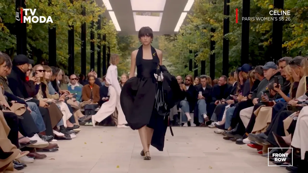 PFW SS26: CELINE, un'estate parigina senza fine