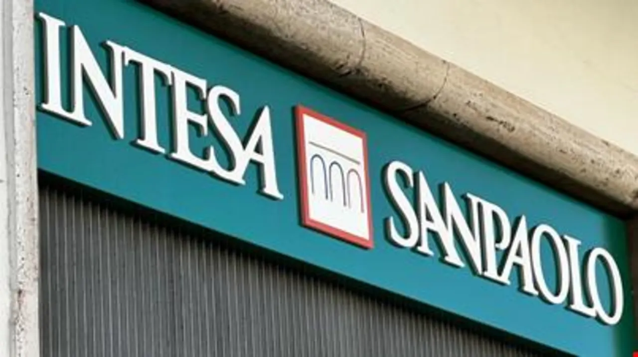Intesa Sanpaolo, 50 miliardi agli azionisti tra 2025 e 2029. I numeri ...